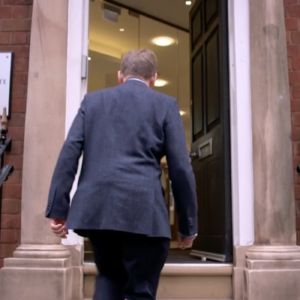 Farjo Hair Institute | Award-Winning Hair Transplant Specialists